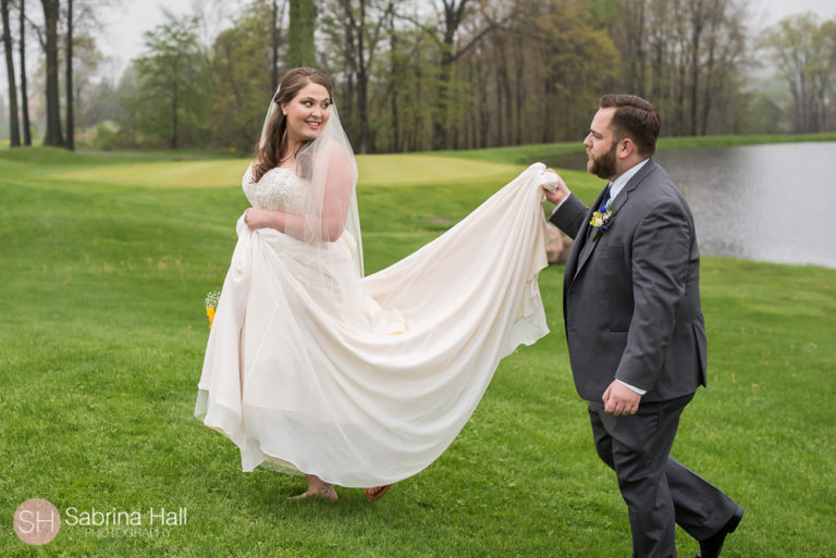 Kelsey & Brandon's Chenoweth Golf Course Wedding - Akron Wedding ...